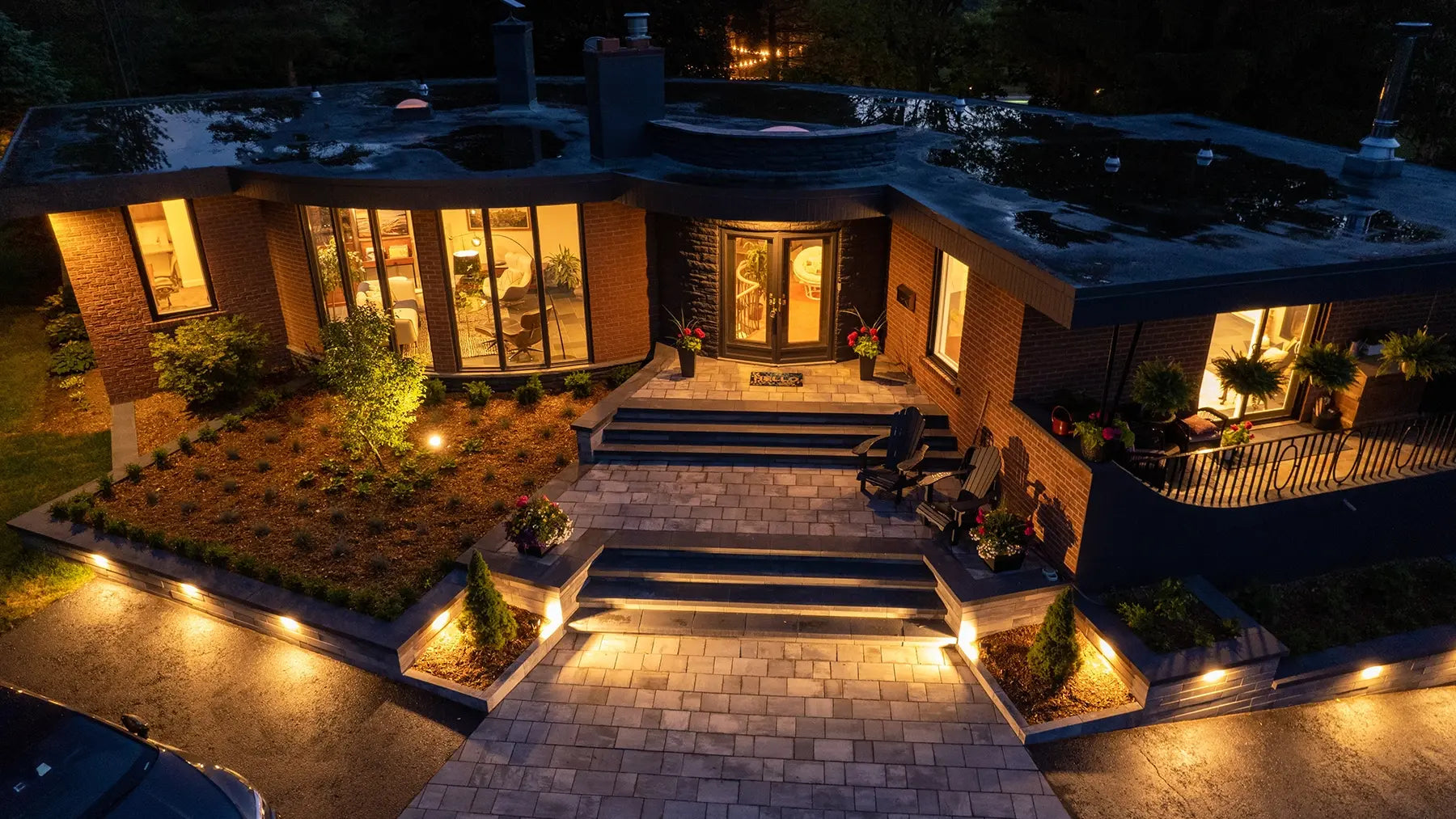 Backyard Bonanza: Lighting Ideas for Summer Gatherings | DEKOR® Lighting